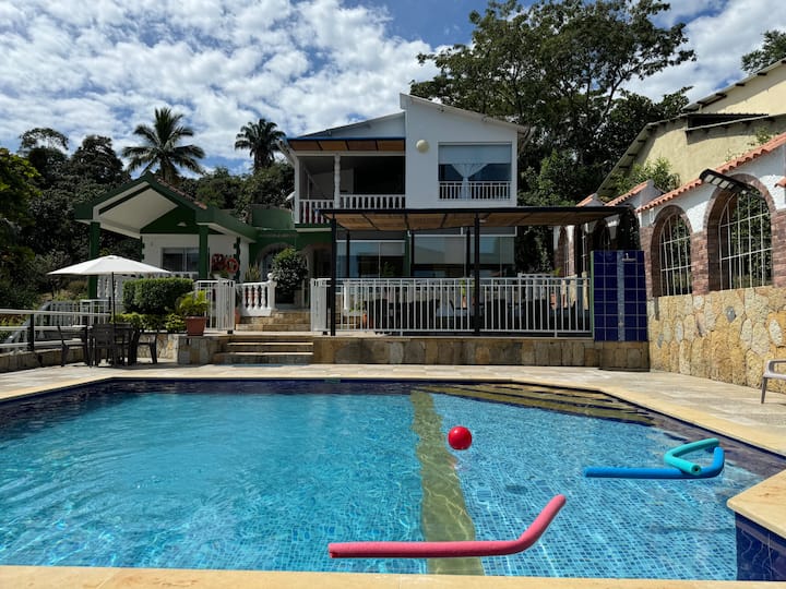 Hermosa Casa En Anapoima Excelente Ubicacion - Anapoima