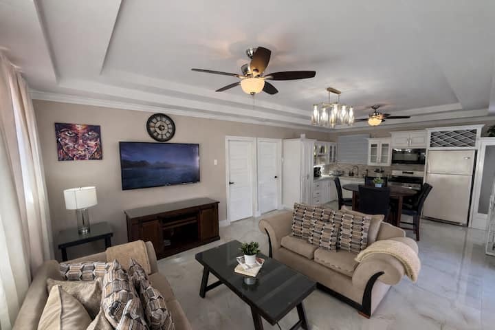 Luxury 2br Apartment In Woodbrook – Prime Location - Port of Spain