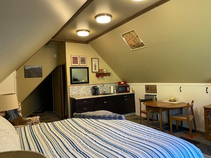 Vista Grande Vineyard Scenic Private Suite - Ponzi Vineyards, Sherwood