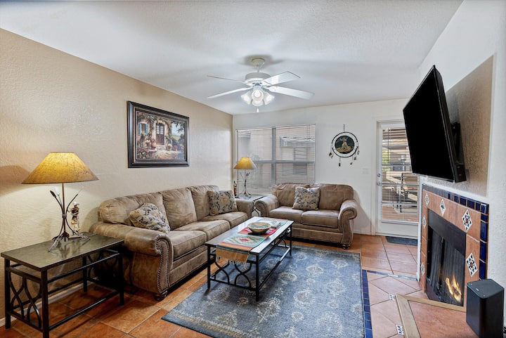 Hacienda In The Desert!  Southwest Charm In This E - Summerhaven, AZ