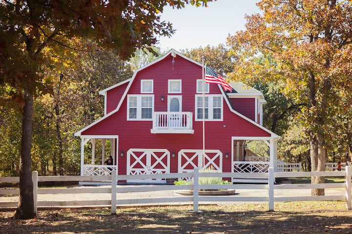 Secluded Farm Stay At Okie Grown Farms - Bixhoma Lake, OK