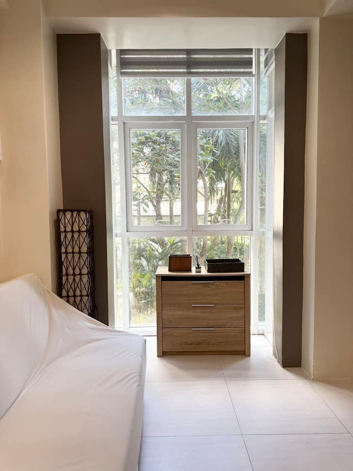 Sebie's Pico De Loro Master Studio Unit - Nasugbu