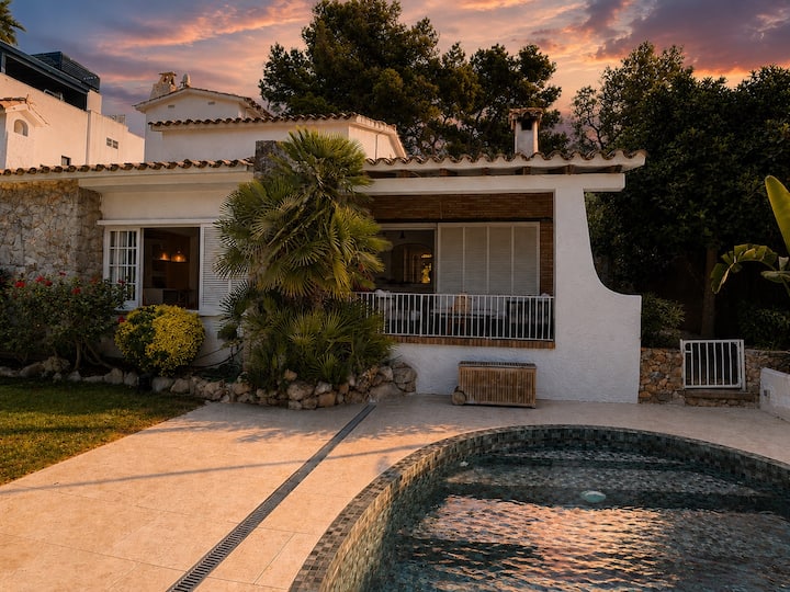 Encantadora Casa Mediterránea A Un Paso De Sitges - Sitges