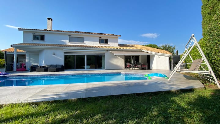 Villa D’exception Sur Le Golf Près De Montpellier - Baillargues
