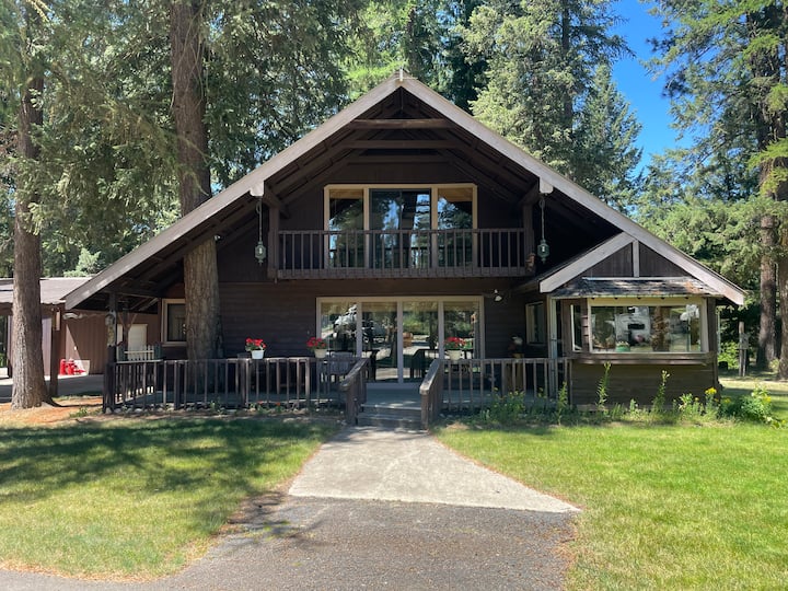 Woodland Chalet In The Trees By The Creek In Libby - Libby, MT