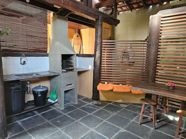 Chalé Rústico C/ Churrasqueira Exclusiva - São Sebastião