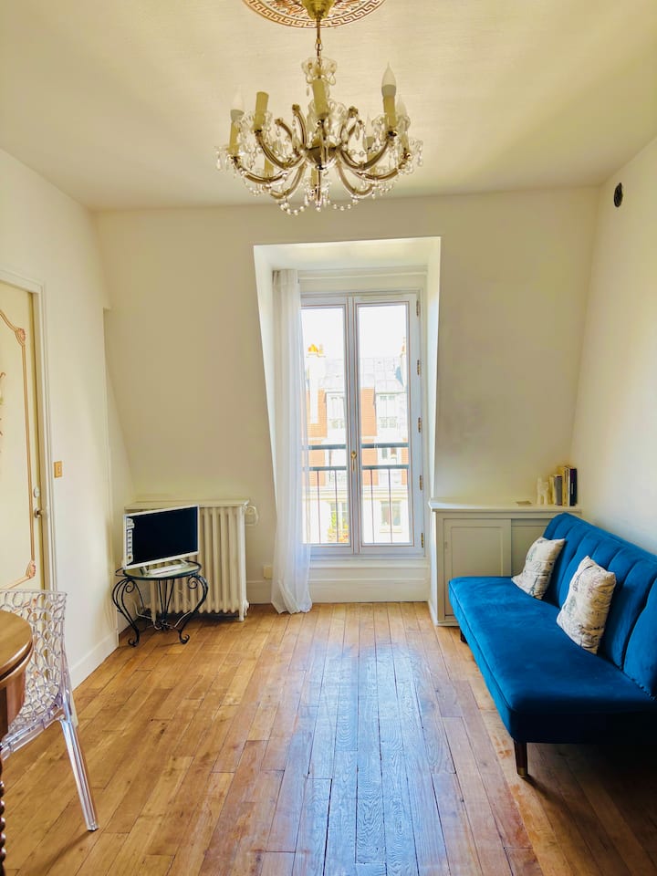 Romantique 2 Pièces Vue Tour Eiffel - Porte d'Orléans