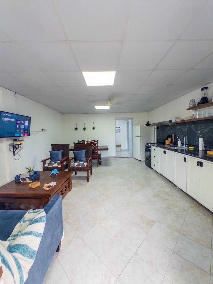 Walk To Beach | 2 Beds | Hot Water & Wi-fi - Puerto Plata