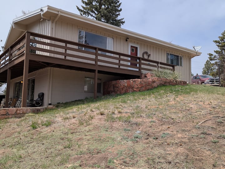 Ute Cabin - Updated! - Woodland Park, CO