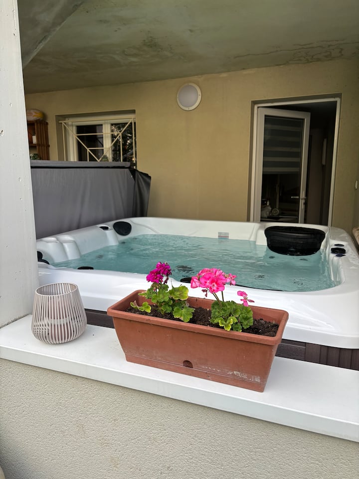 Maison, Et Spa, En Ville Très Au Calme - Brive-la-Gaillarde