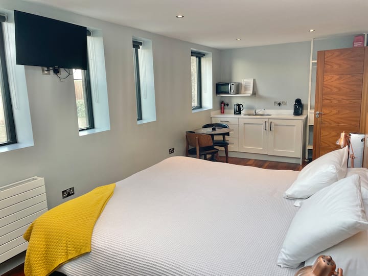 Studio 8 @ The School House Portaferry - Portaferry