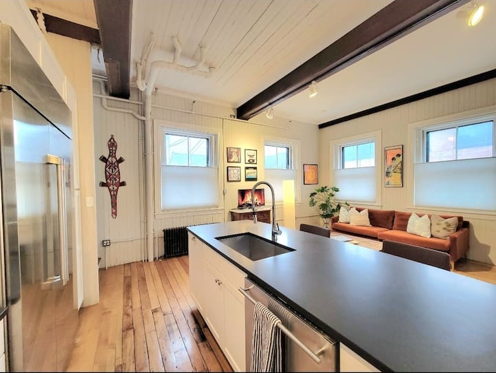 Huge Artist Loft | 1/1 With Parking | - Cranston, RI
