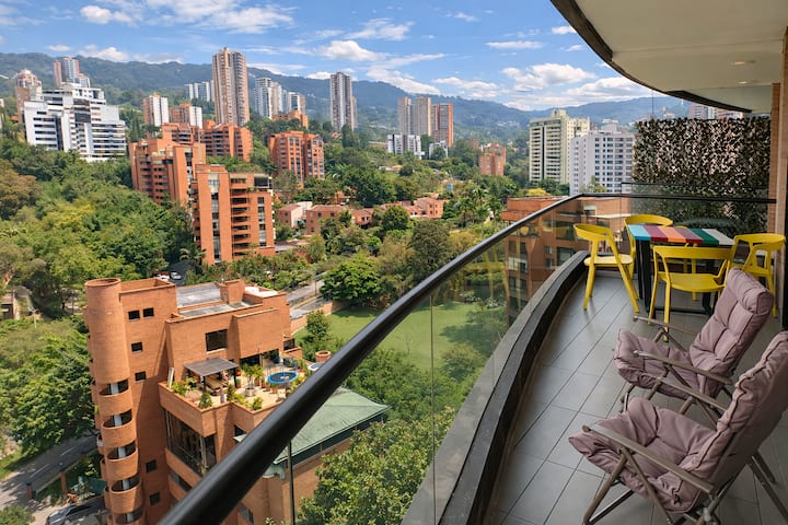 Great Balcony 16th Floor Modern/ac/2 Habs/poblado - Medellín, Colombia