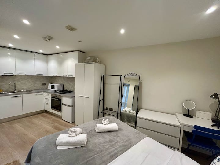 Central London Studio Apartment - Marylebone