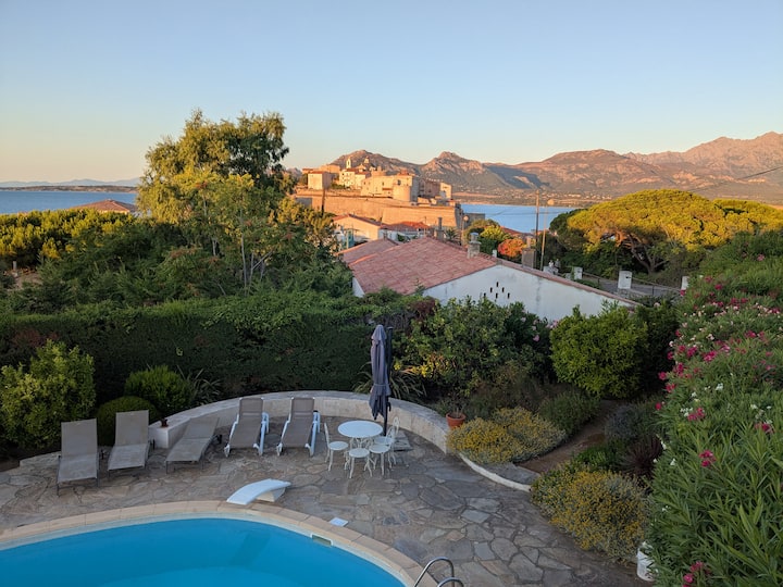 Villa - Piscine,  Centre De Calvi, Vue à 180° - Calvi