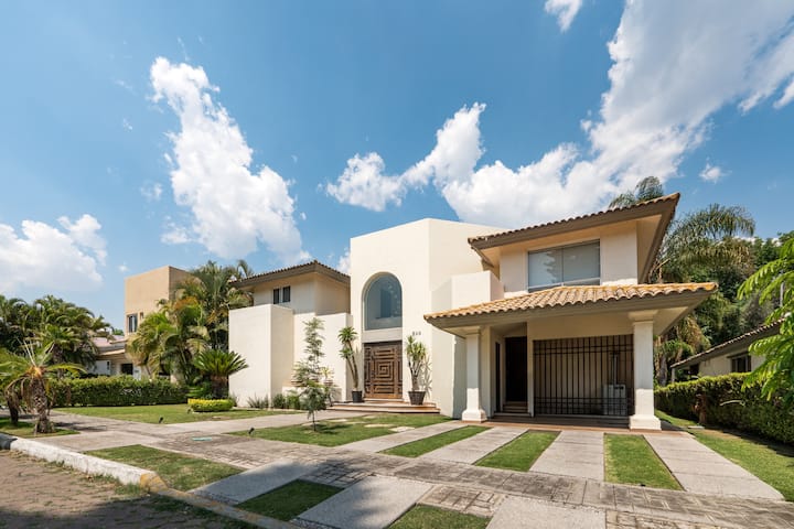 Hermosa Casa En  Club Del Golf El Cristo, Atlixco. - Atlixco