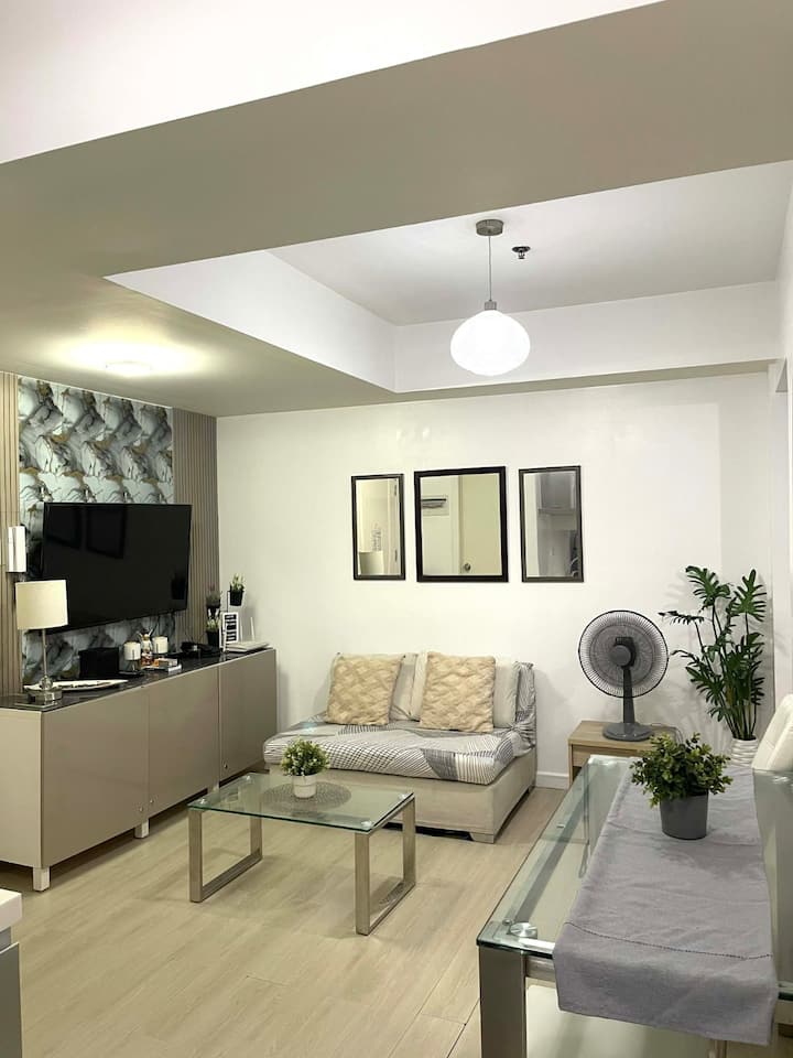 Azure Urban Resort- 2br, Beach View,  Max 6 Guests - Taguig