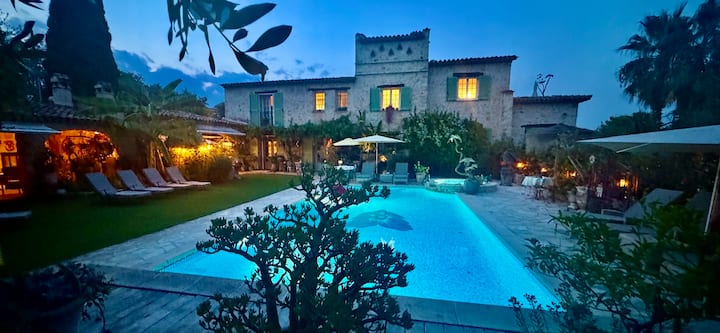 Villa Les Roumingues Blissful Getaway At A Farm - Grasse