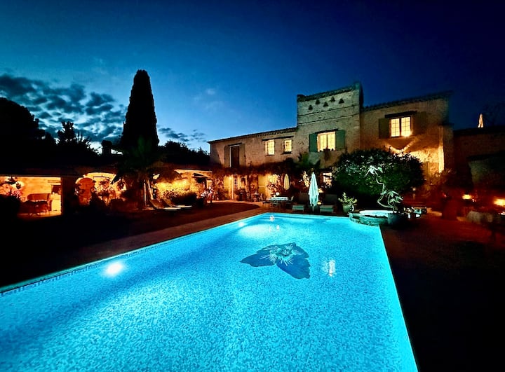 Villa Les Roumingues Blissful Getaway At A Farm - Valbonne