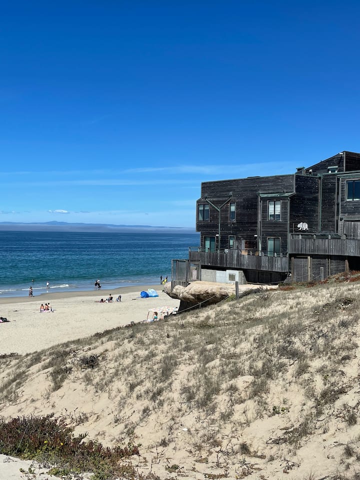 Beautiful Monterey Bay Close To Golf! - Monterey, CA