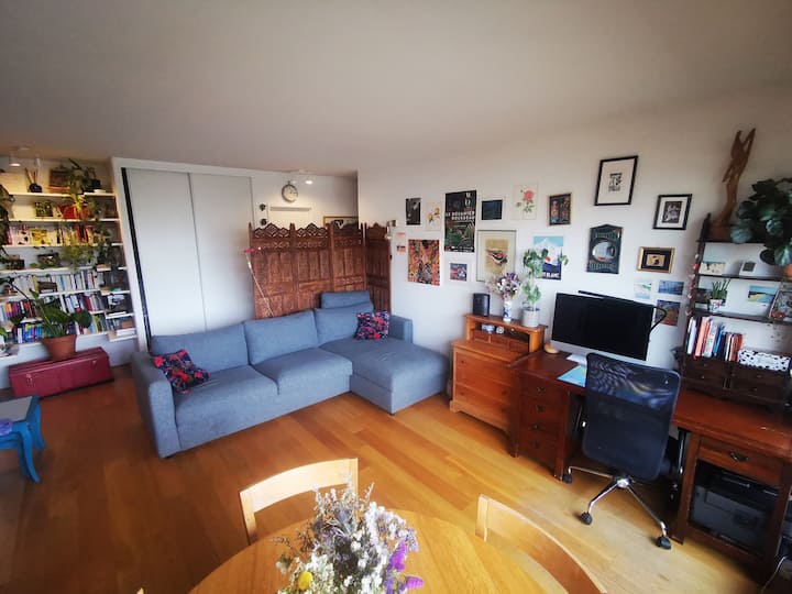 Calme / Lumineux/ Balcon / 6 Min Métro/ Parking - Pantin