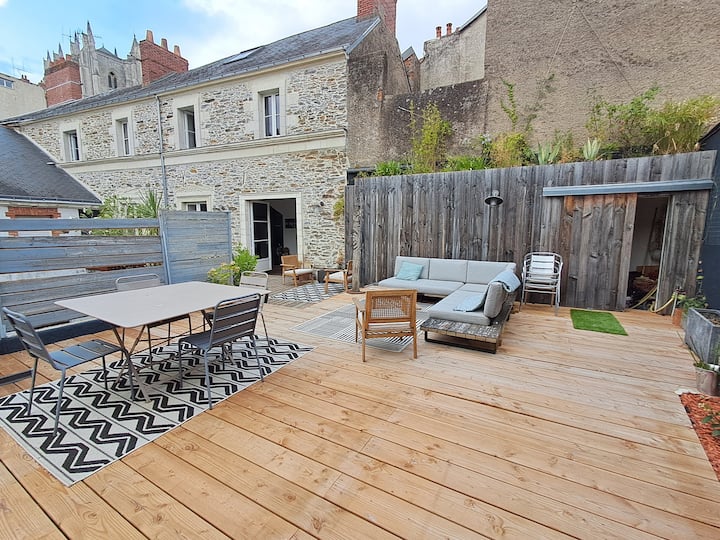 Cœur De Ville; Grande Terrasse- Château Cathédrale - Basse-Goulaine