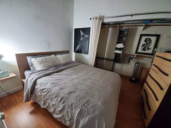 1br Gaslamp Studio Loft With Balcony![new Kitchen] - San Diego, CA