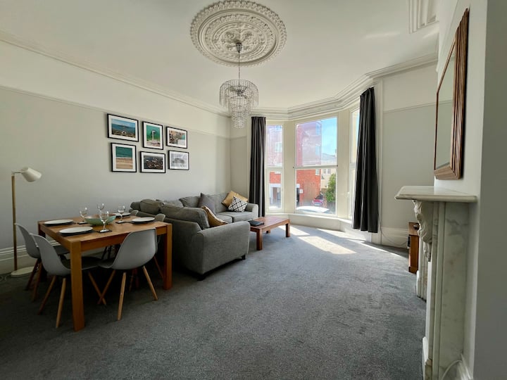 Spacious 2bed Seaside Apartment - Southsea Beach - Portsmouth