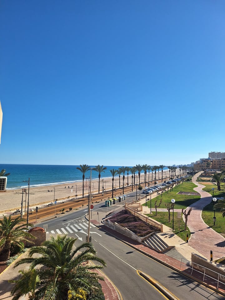 Fantástico Estudio Frente A Playa Muchavista - San Juan de Alicante