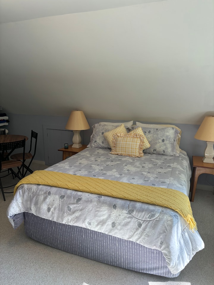 Charming Wolfeboro 2 Bedroom Unit - Wolfeboro, NH