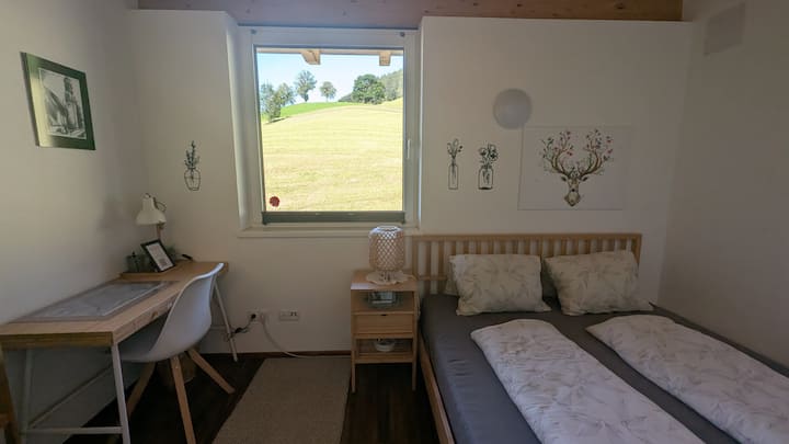 Quiet Room In Shared Home - Tirol