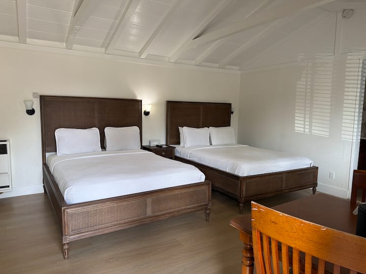Two Queen Cottage -Carmel Resort Inn - Carmel-by-the-Sea, CA
