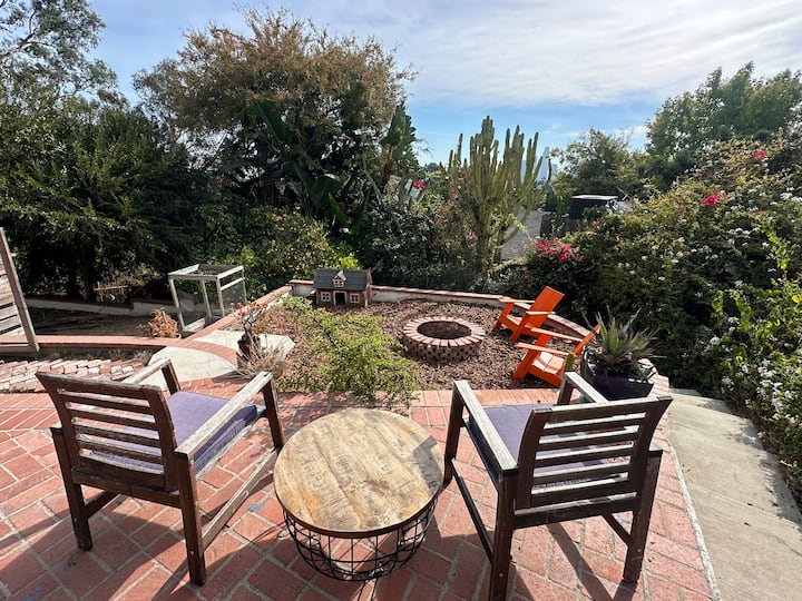 Artist’s Abode W/ Stellar Views Of Dtla - Los Angeles, CA