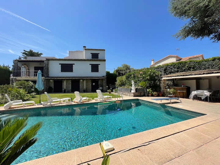 Appartement Avec Jardin Et Piscine - Antibes