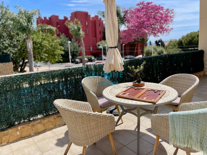 Manzana: Bonito Y Cómodo Apartamento Con Piscina - カルペ