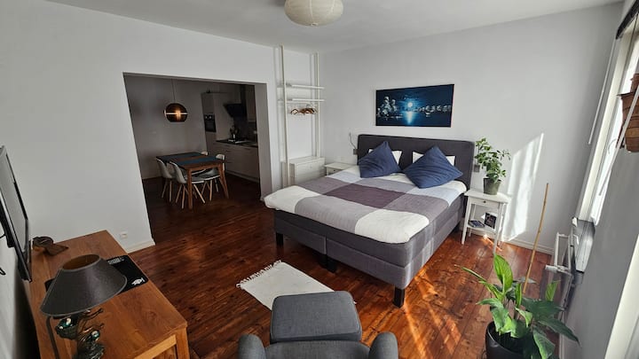 New & Comfortable, Near Grand Place & Midi Station - Jette
