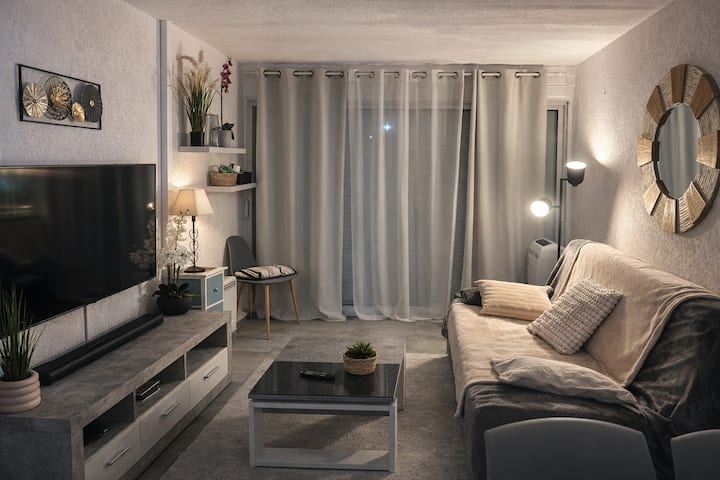 Sete Jolie Studio Bord De Mer Avec Parking 4 Pers - Sète