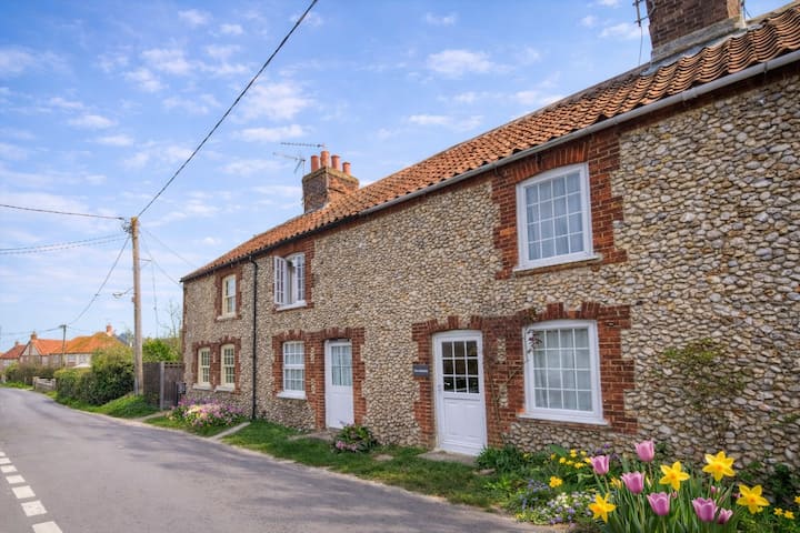 Superb Brick And Flint Cottage, Burnham Market - Norfolk