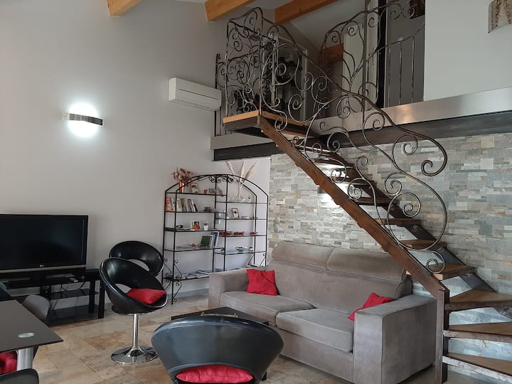 Proche Cassis, Entre Aix En Pce Et Marseille 3* - Saint-Zacharie