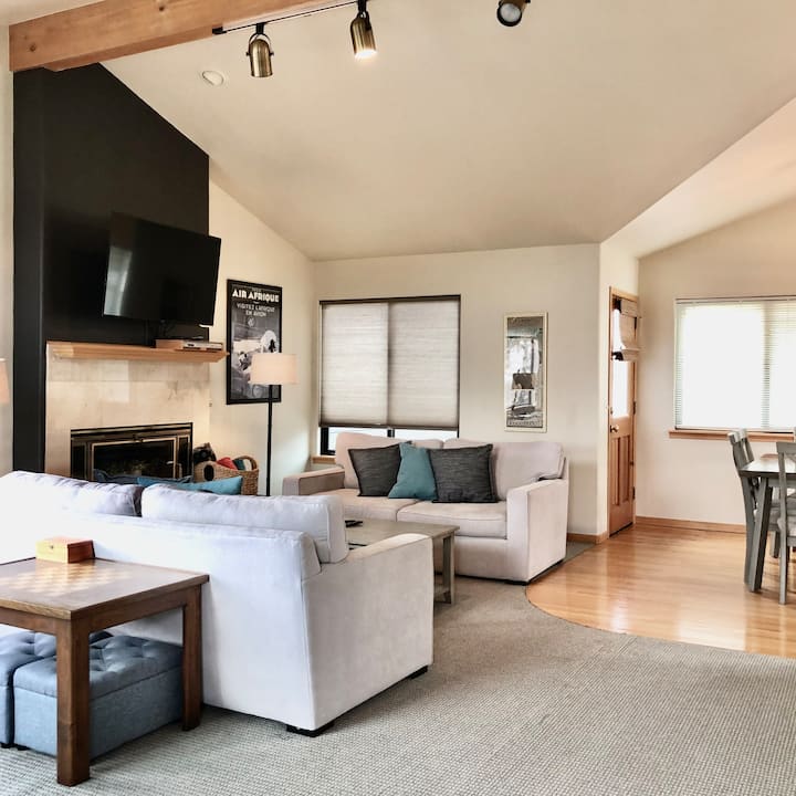 Enchanting Cambria Home Ocean View: 2blocks2ocean - Cambria, CA