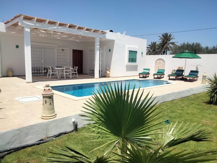 Villa Sans Vis-à Vis Avec Piscine Route Du Phare - Midoun