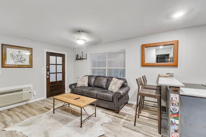 Barndomenium By Gruene - New Braunfels, TX