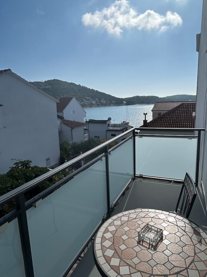 Cozy Studio In Tisno 2 - Tisno