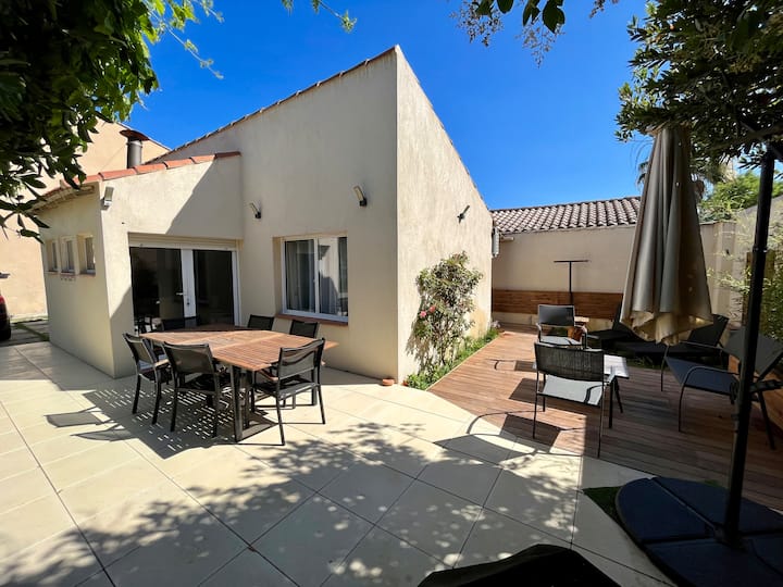 Charmante Maison Avec Jardin, Sur Le Port Du Brusc - Six-Fours-les-Plages