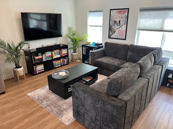 Modern Townhome | Garage | Fiber Internet | Wfh - Salt Lake City, UT