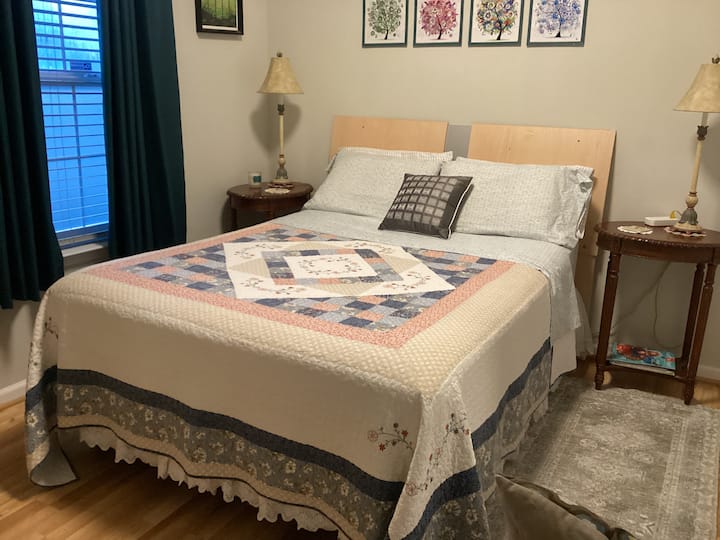 Northeast Raleigh Private Room/bath With Kitchenet - Raleigh, NC