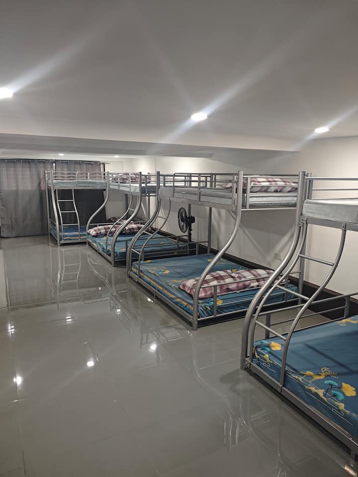 Non Aircon Budget Barkada Flat - Bacolod