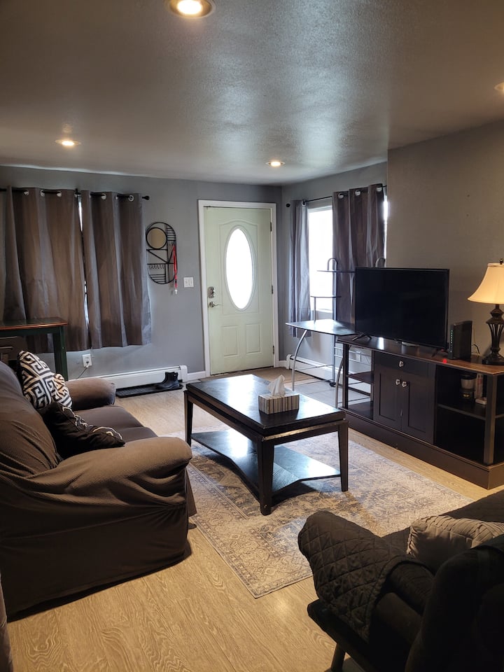 Family Friendly In Mt. View - Anchorage, Ak Unit 2 - Anchorage, AK