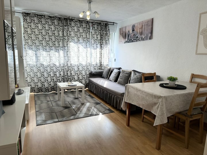 “Apartamento Acogedor Y Amplio Y Moderno - Adolfo Suárez Madrid–Barajas Airport (MAD)