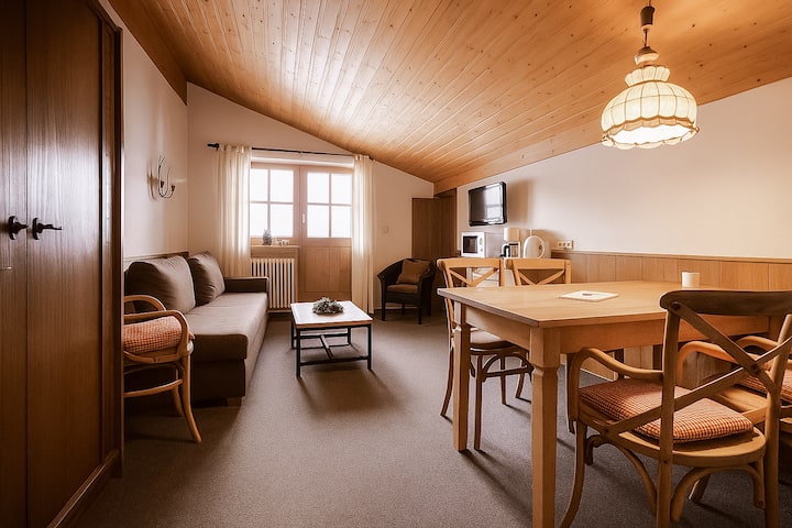 Dachgeschoß-apartment Mit Süd-balkon Und Bergblick - Reit im Winkl